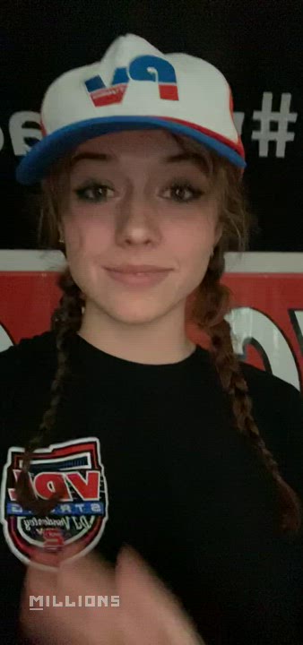 Laci Ferno: Streams, Merchandise, Personal Videos | MILLIONS